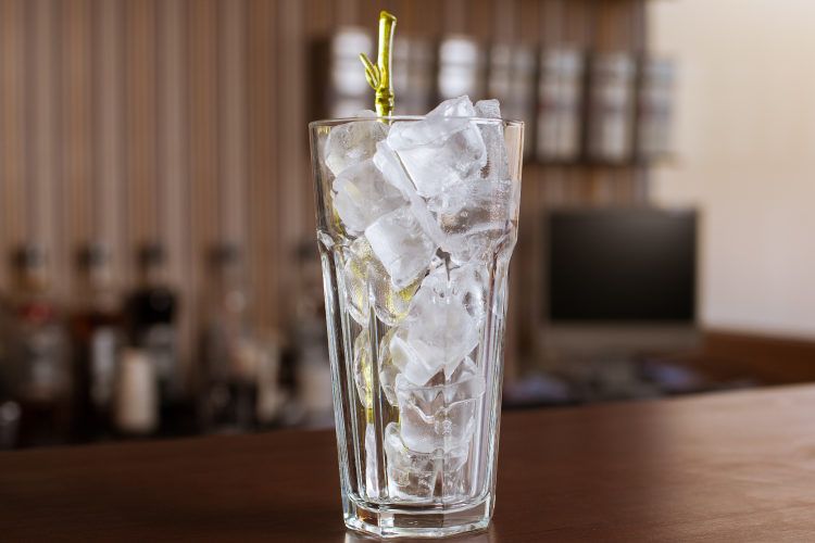 Types of Glassware that you Should get for your Home Bar