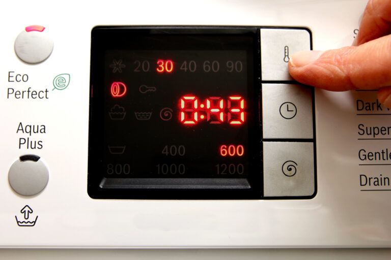 How to Choose a Washing Machine | 6 Buying Tips to Keep in Mind