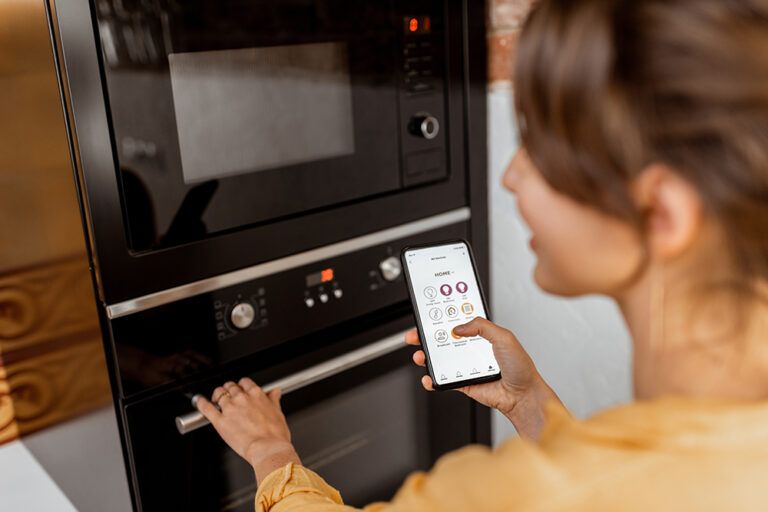 What is a Smart Kitchen & Which Are the Best Smart Appliances For You?