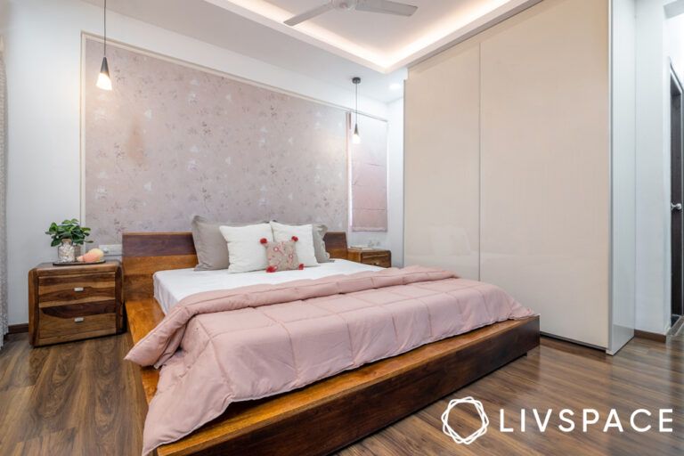 A Timeless 3,440 sq. ft. DSR Woodwinds’ Duplex Flat Interior Design