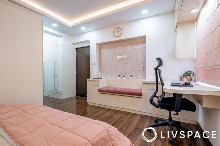 A Timeless 3,440 sq. ft. DSR Woodwinds’ Duplex Flat Interior Design