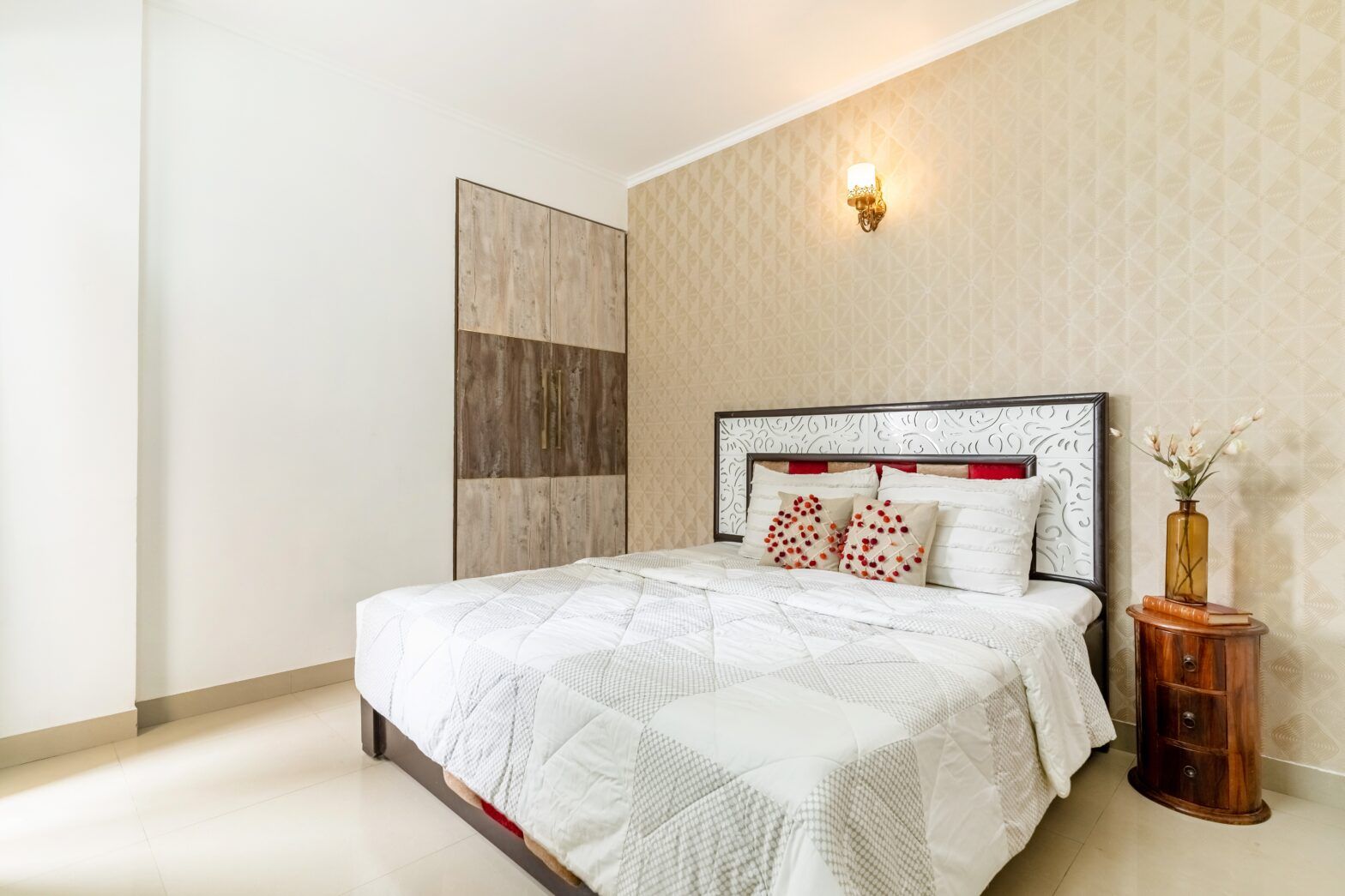 3BHK Home Design in Amrapali Dream Valley, Greater Noida In 30 Days